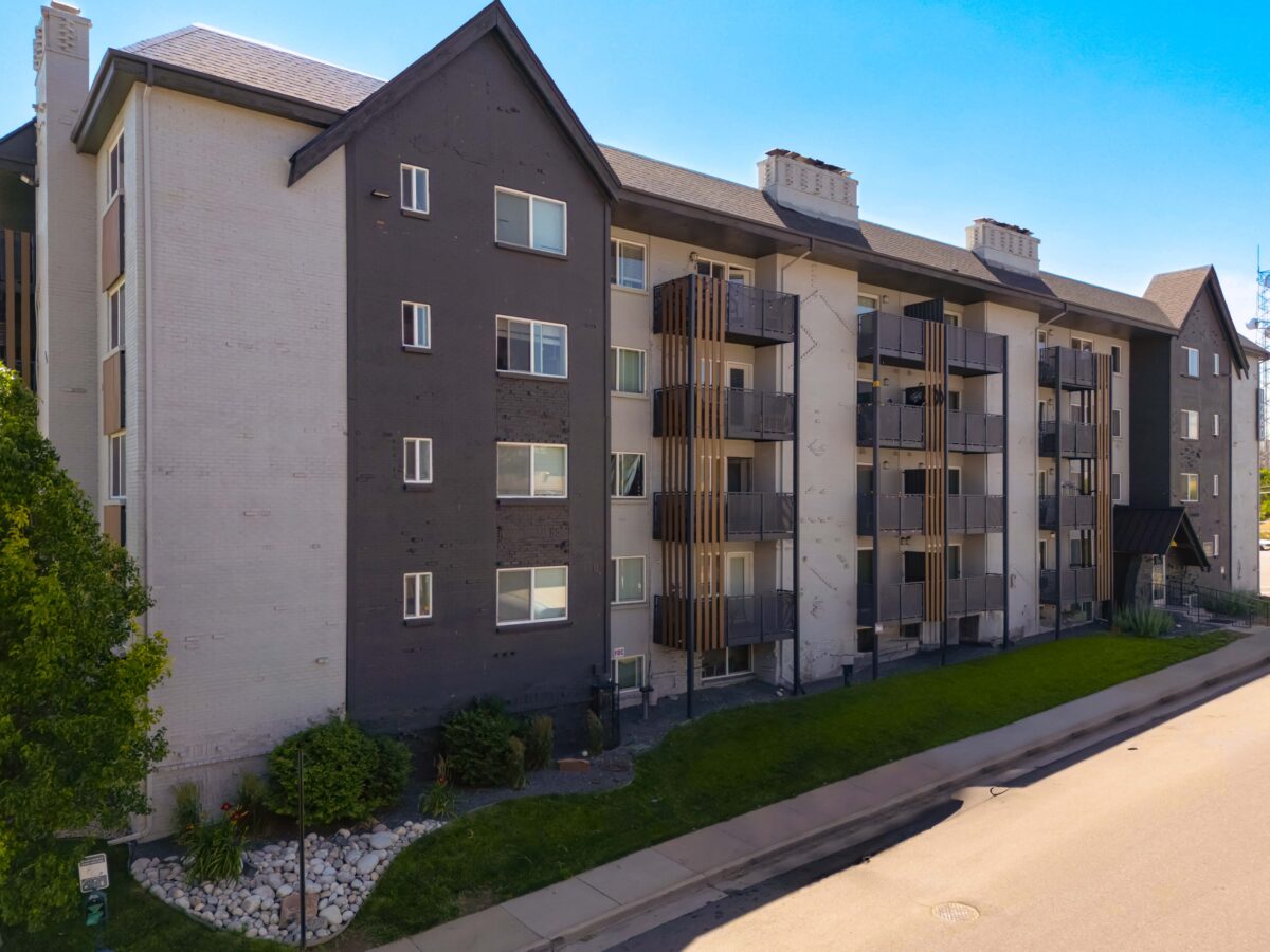 Photos of Denver Apartments For Rent | Cambridge Place